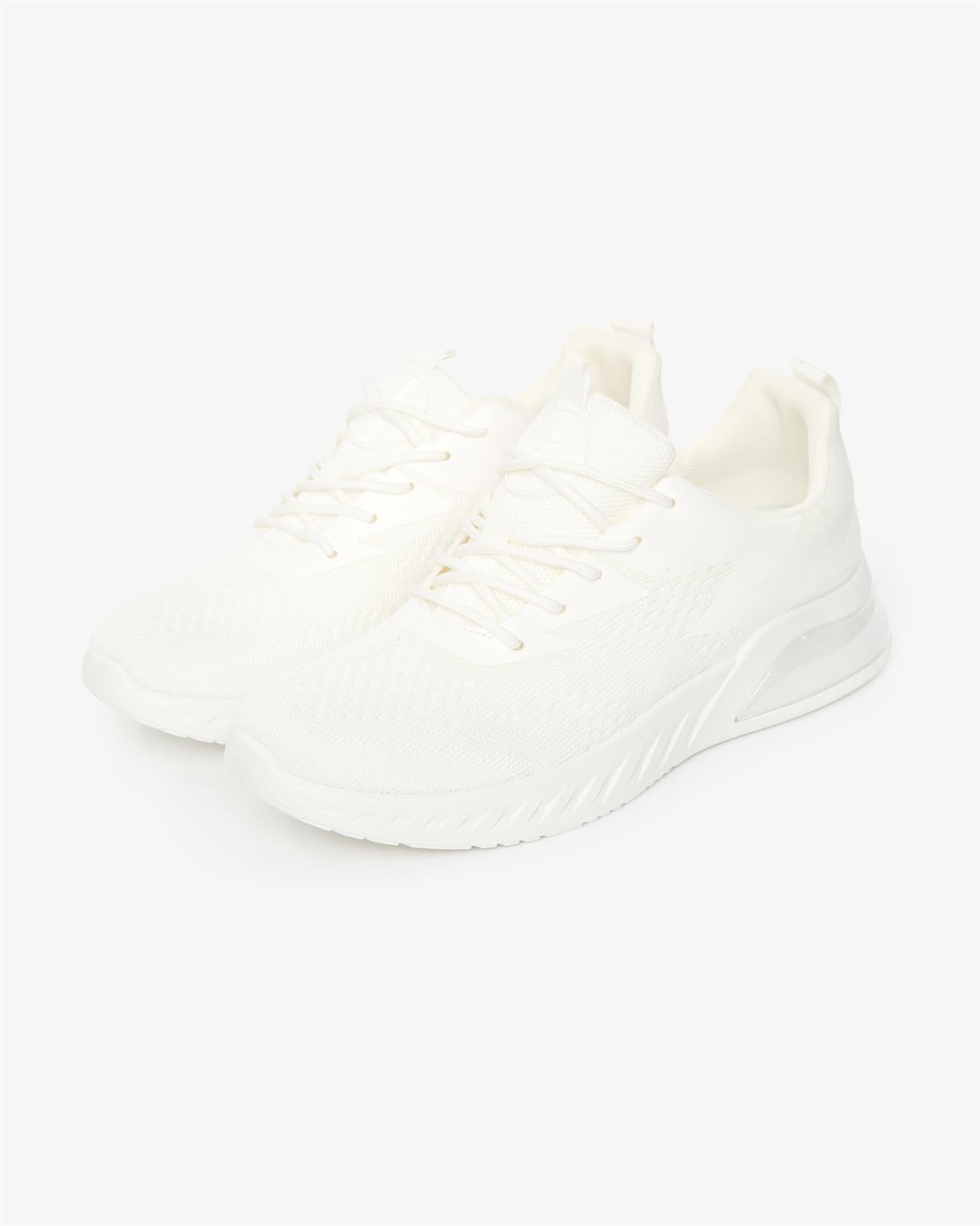 Mens Earsdon Flyknit Trainers White · Brand Corner